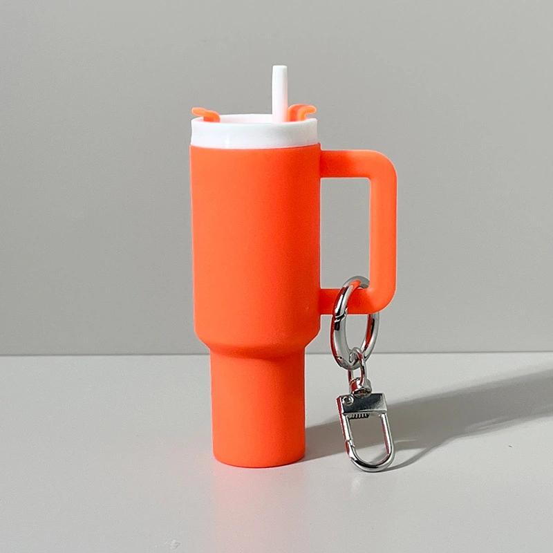 China Mini Shoot Stanley-shape Keychains with 12 Colors