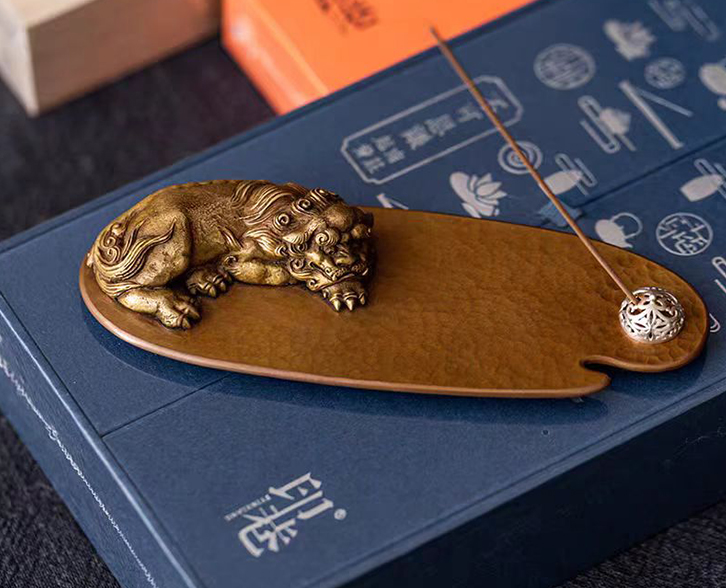 Zhen Bao Tang copper incense stand with original handmade lying lion ...
