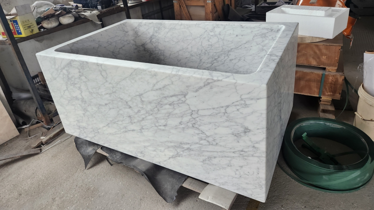 Bianca Carrara Marble Bathtub