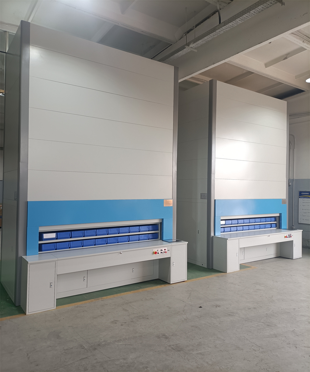 Industrial vertical storage carousel for filing