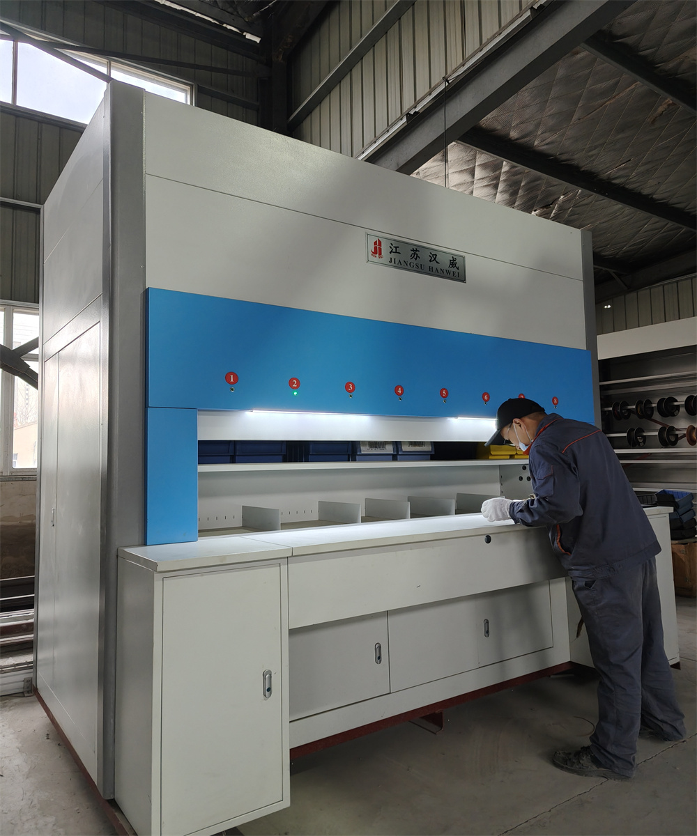 Automated carousel storage system for filing