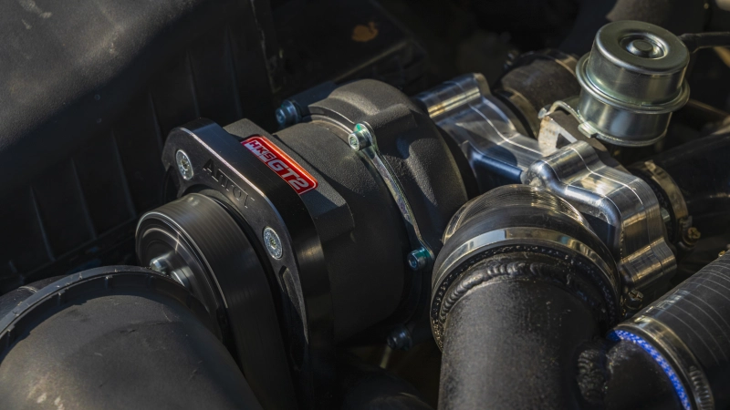 Mitsubishi Pajero 3.8L V97 6G75 HKS Centrifugal Supercharger Kit