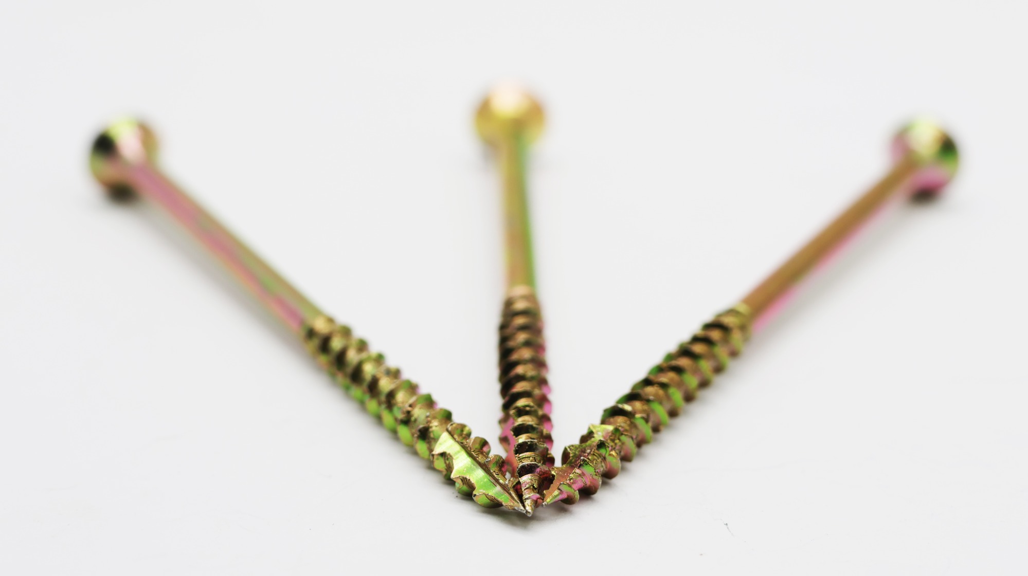 Plum blossom head self tapping thread cutting tail