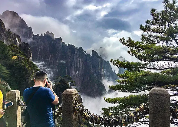 5 Days Private Tour of Huangshan - Hongcun Village - Huizhou District ...