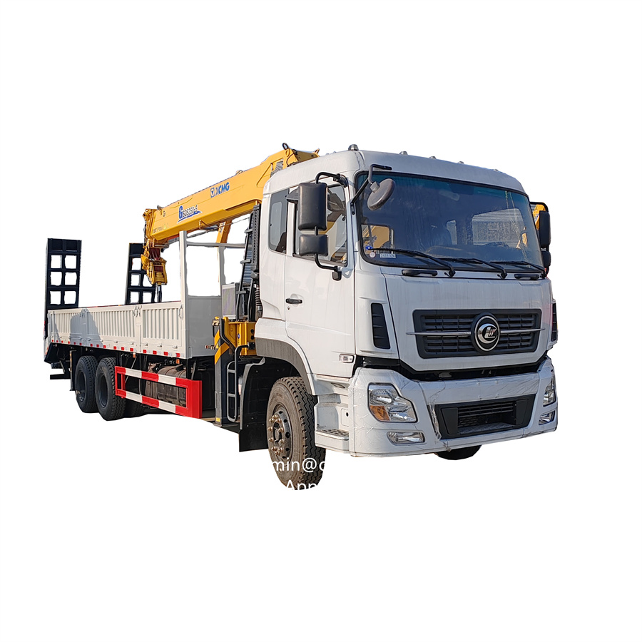 CLW heavy duty 10 wheeler self loading low bed flatbed truck crane