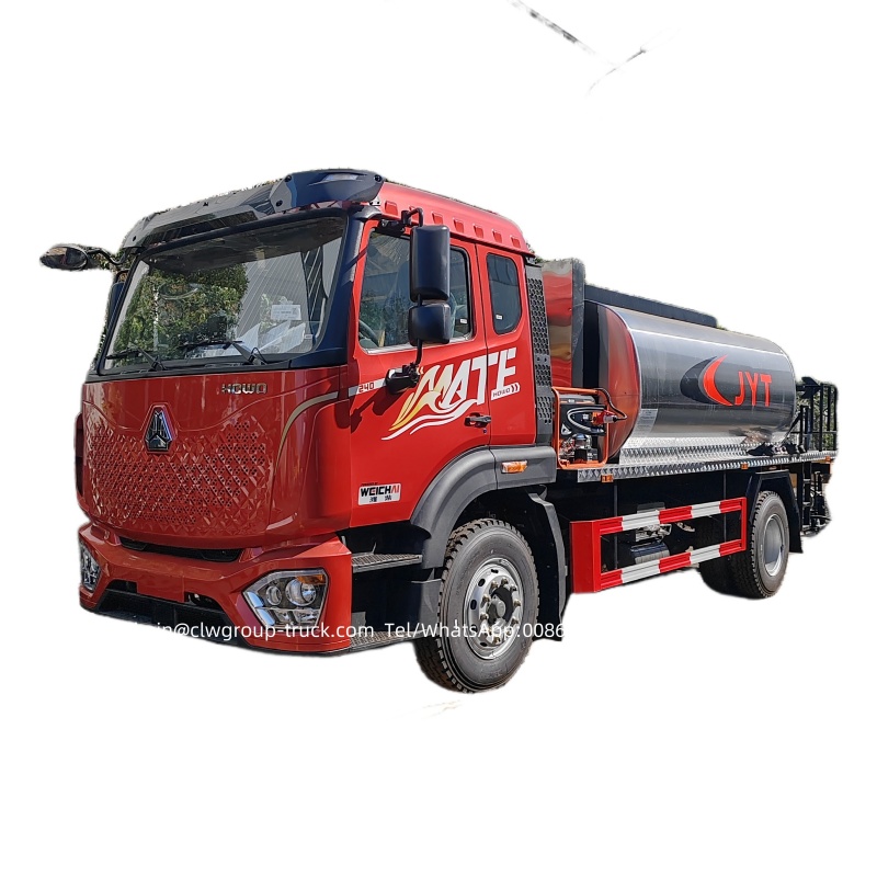 Sinotruk howo bitumen pump heater sprayer liquid asphalt truck