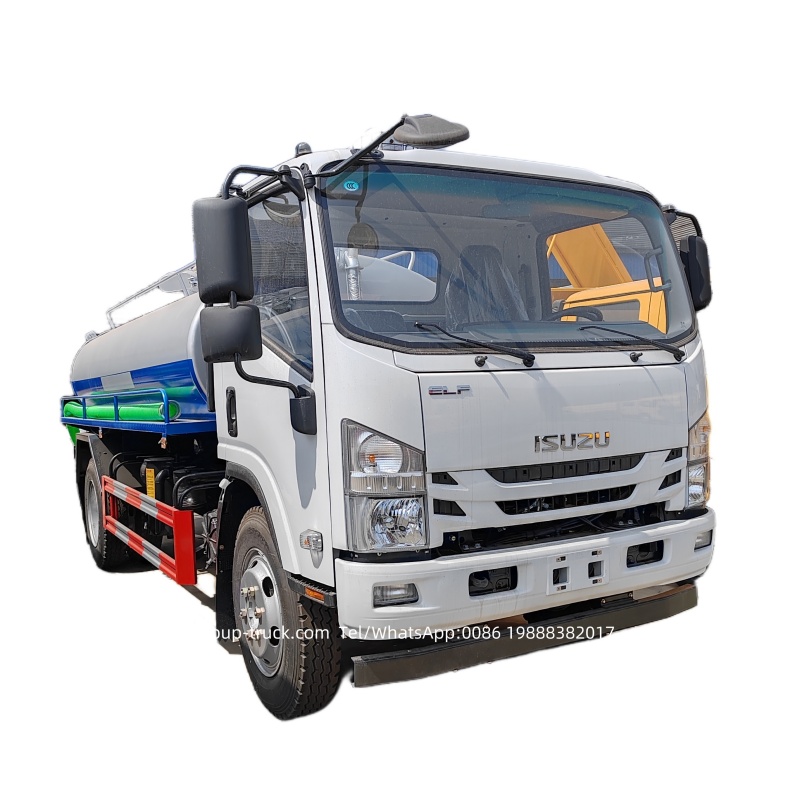 Isuzu 8000 litres cesspit emptier vacuum suction cesspool pump truck