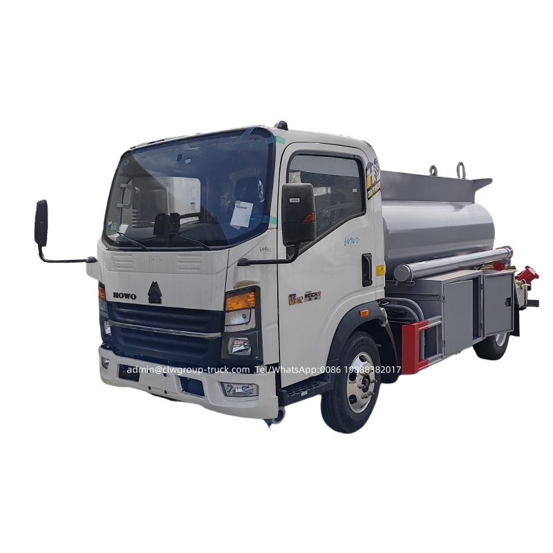 Sinotruk 3000l 5000l mini petrol tanker mobile refueling truck