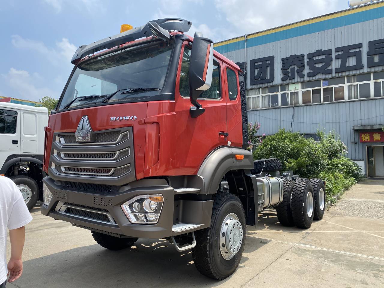 SINOTRUK HOWO NX 6X4 380hp Tractor Truck
