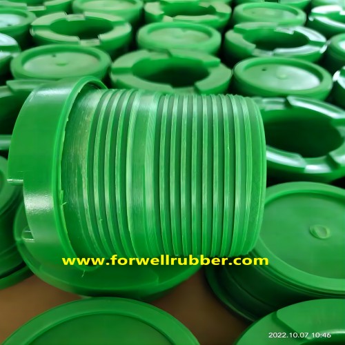 Hydril CS thread protector for tubing