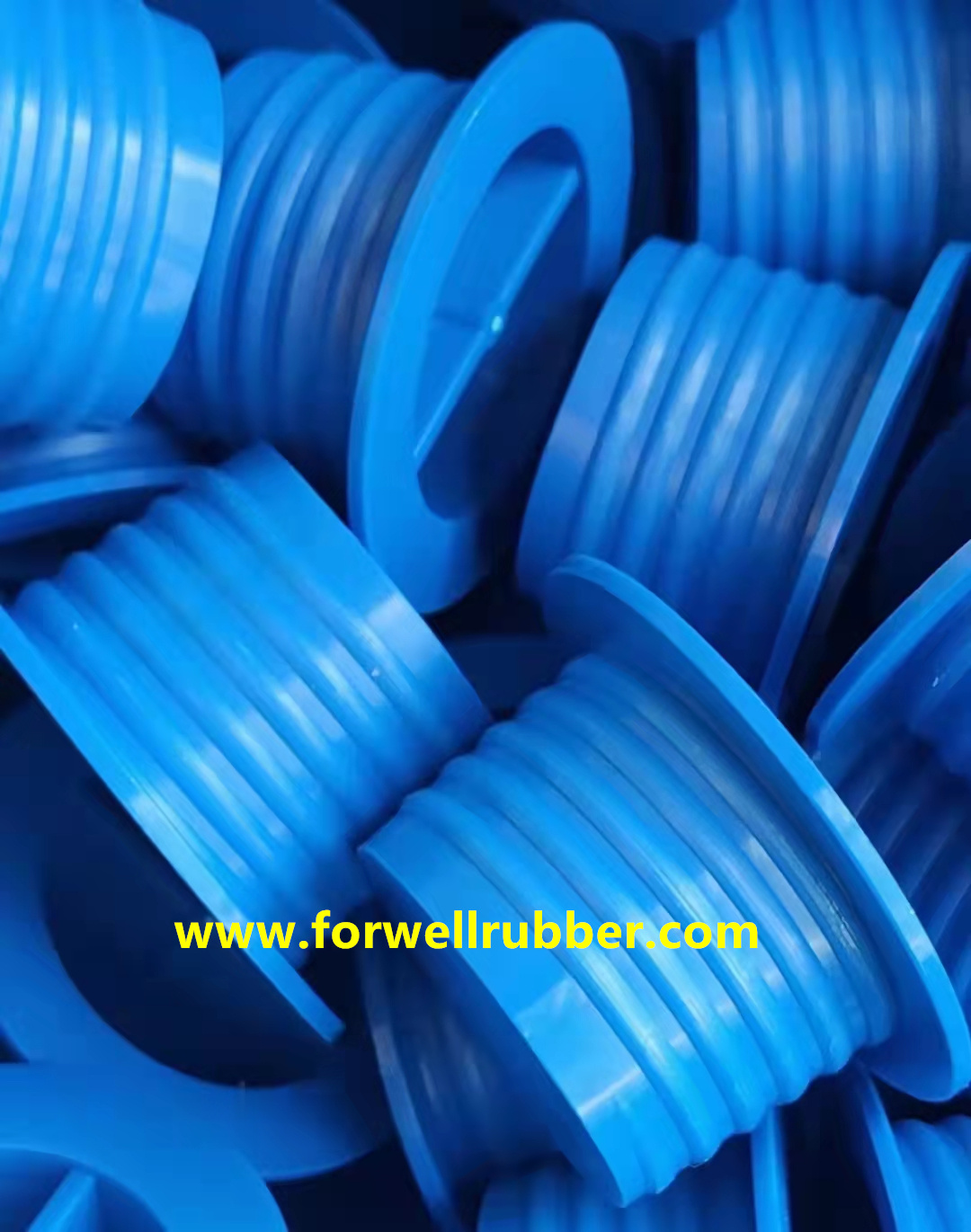 Heavy Duty HDPE Plastic Protector Threaded 4-1/2" IF