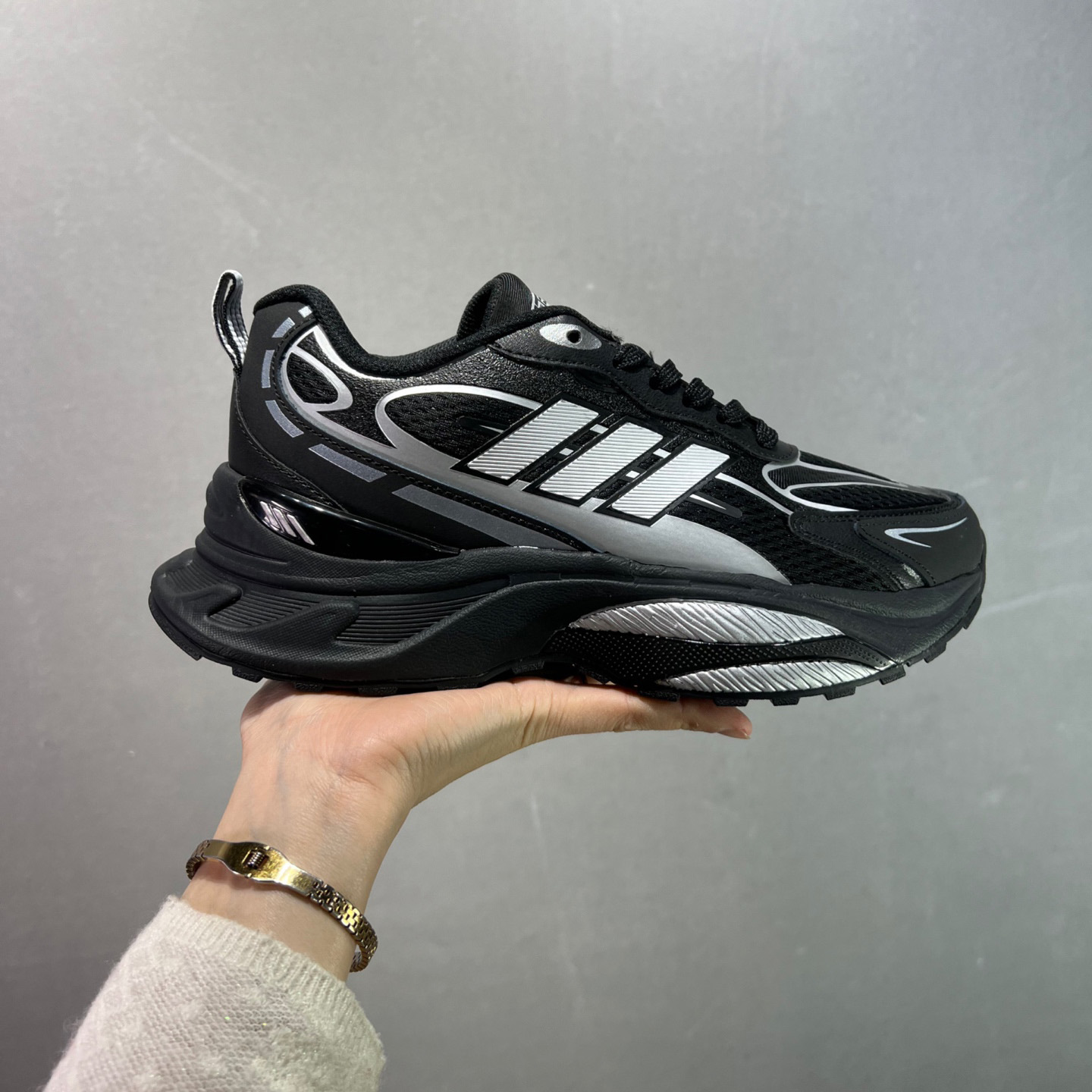 Adidas MTS PRO