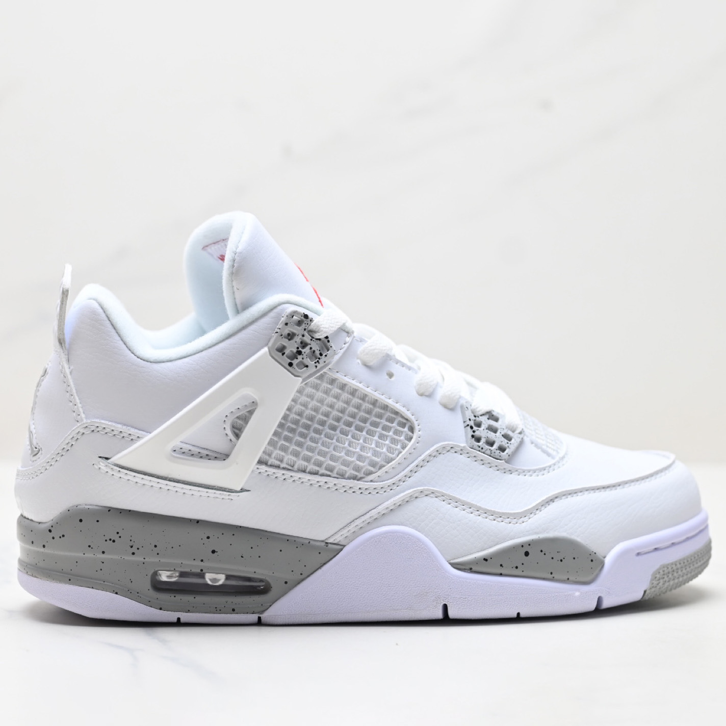 【N-K】 A-J4 Low White Low