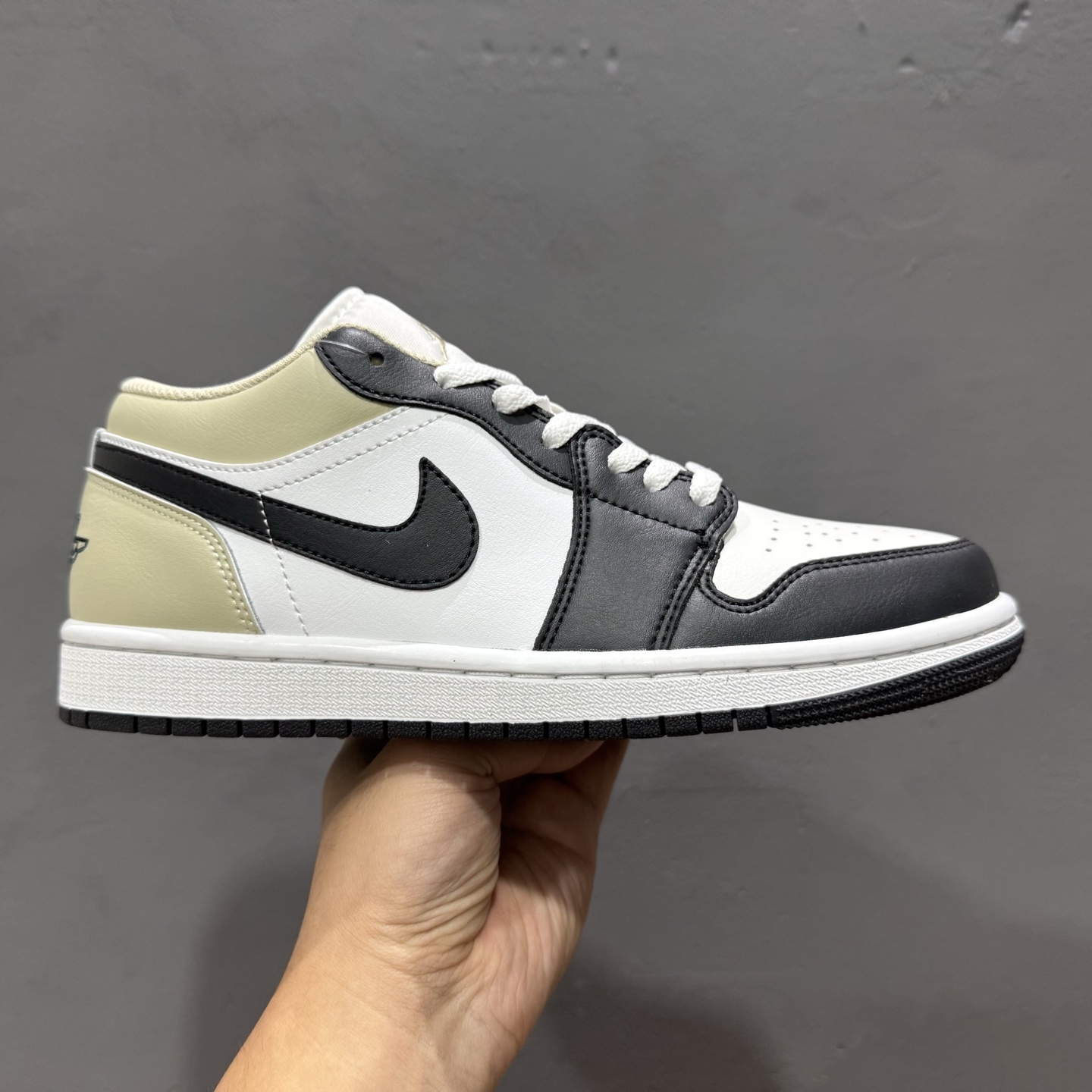 【N-K】 A-J1 Low White Low