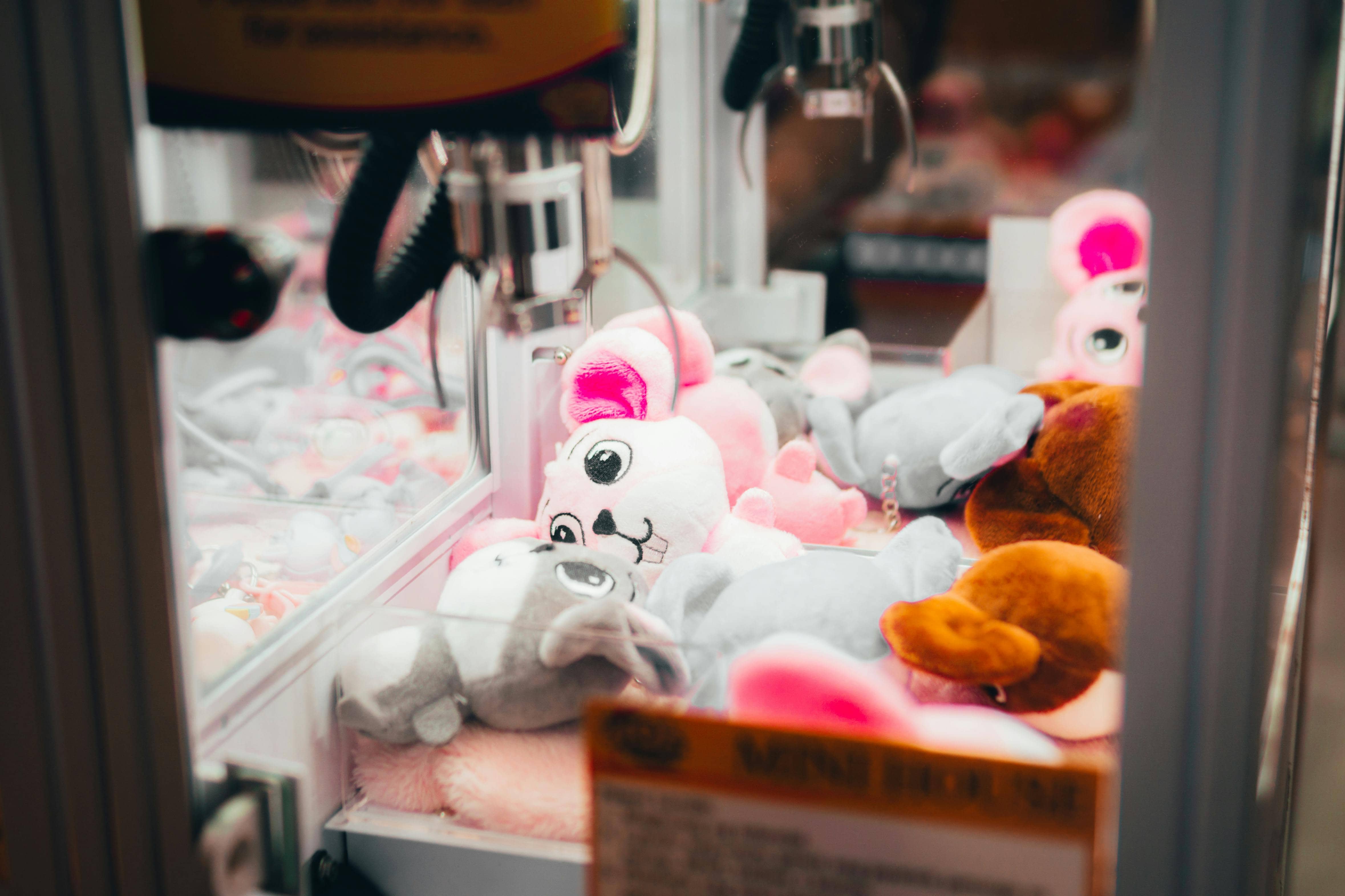 How to Win Claw Machines: Strategies & Pro Techniques