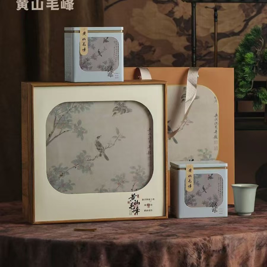 Huangshan Maofeng: Sip the Misty Peaks of China. 🌿