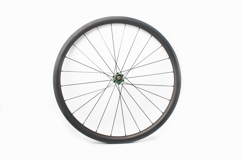 Kaze 26mm(wide) Extalite built tubeless wheel set 20H/24H