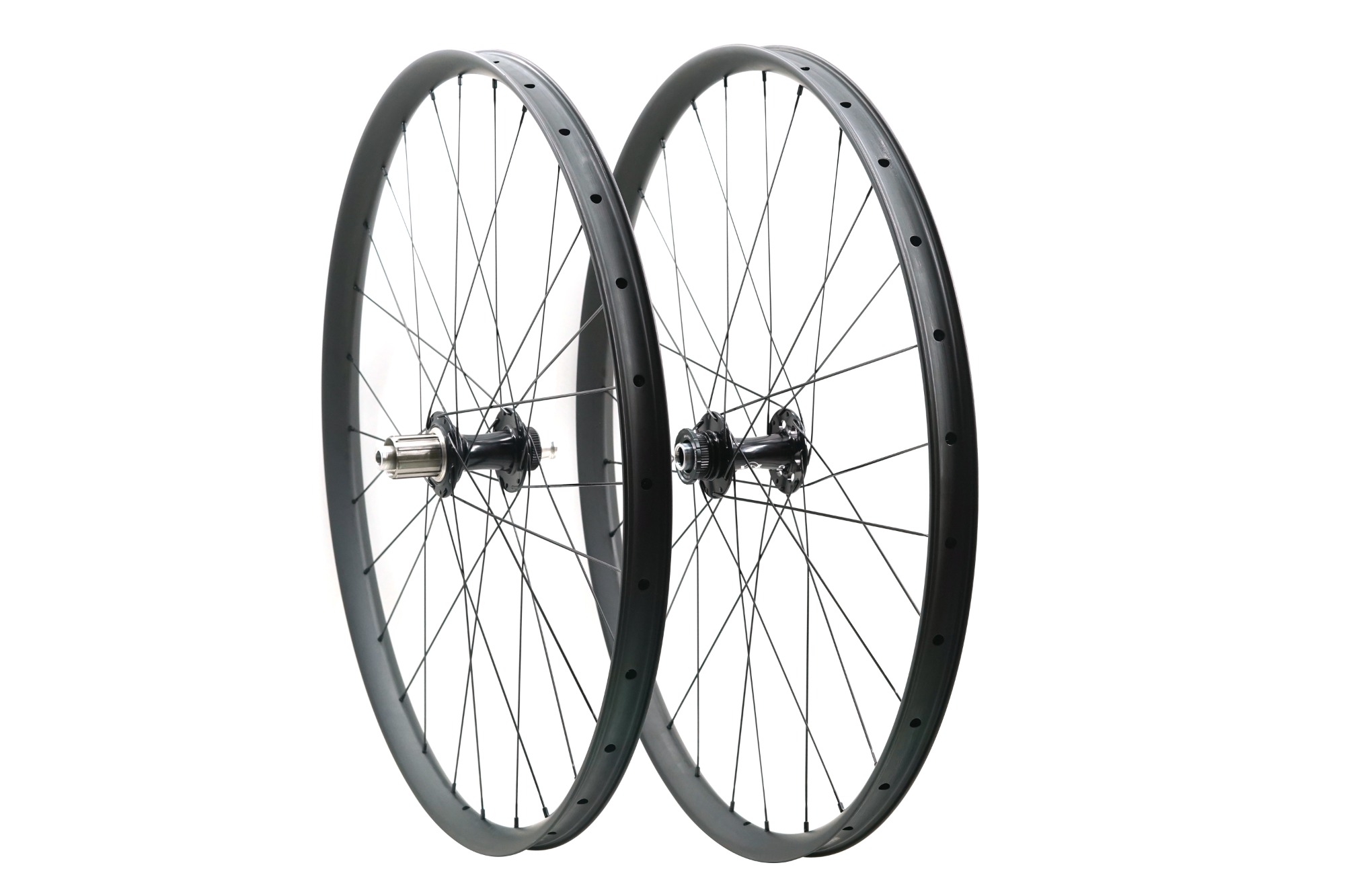Asymmetric 29er Ultralight MTB White Industry boost hub Built wheelset