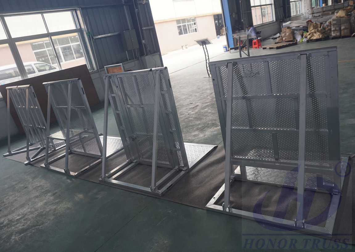 Aluminum folding barrier