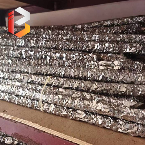 Hafnium bar