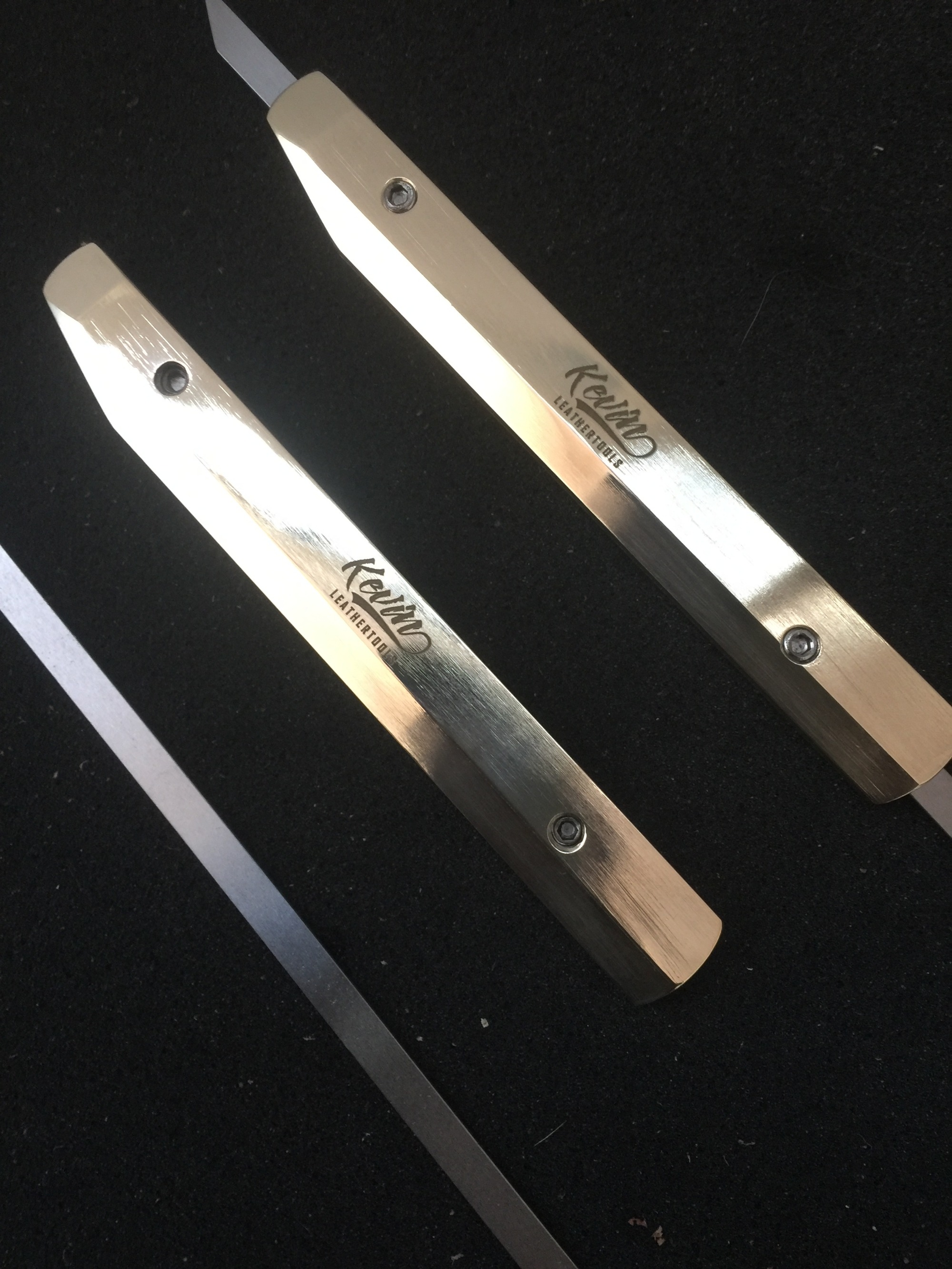 Brass clicking knife_Brass Clicker knife blades_China Handmade Leather ...