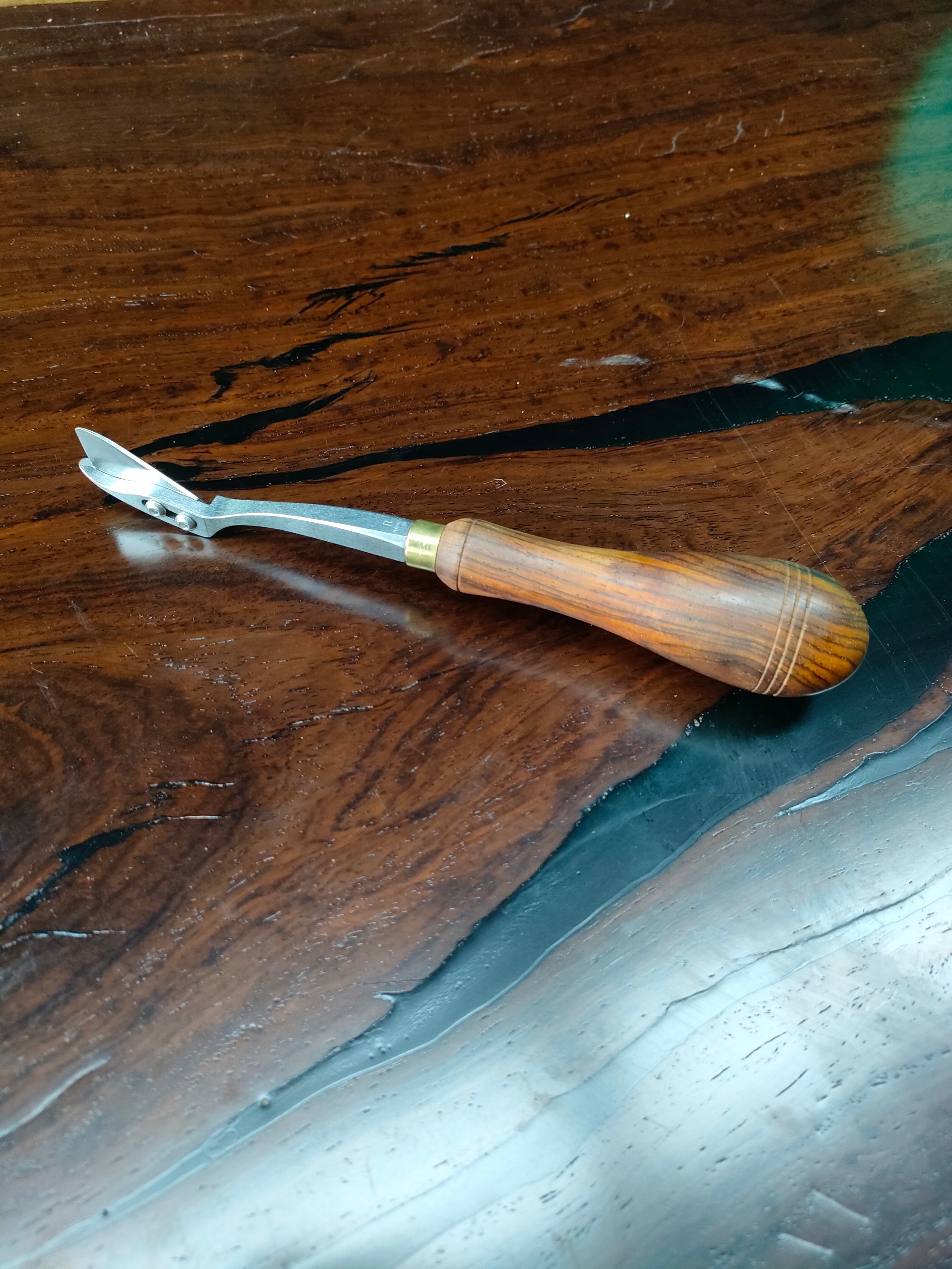 Leather hemming tool