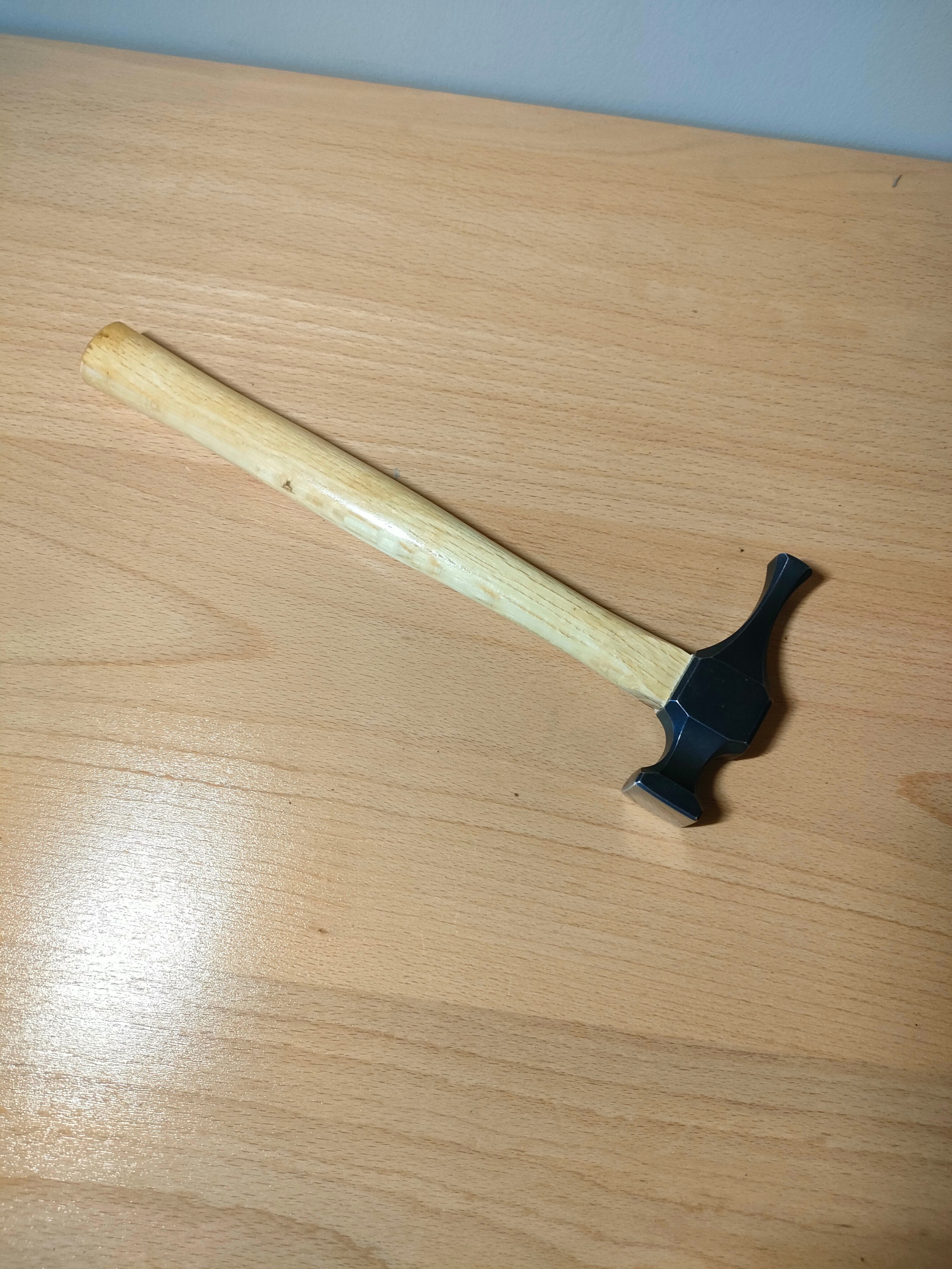 thread hammer with Aoka wood