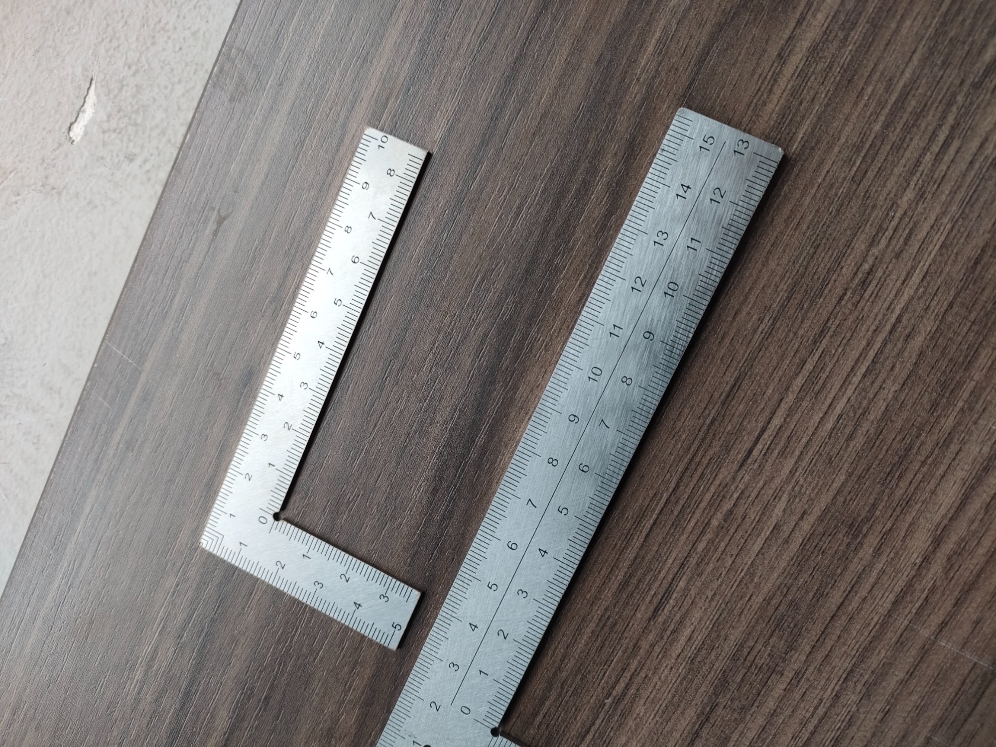 Stainless steel corner ruler