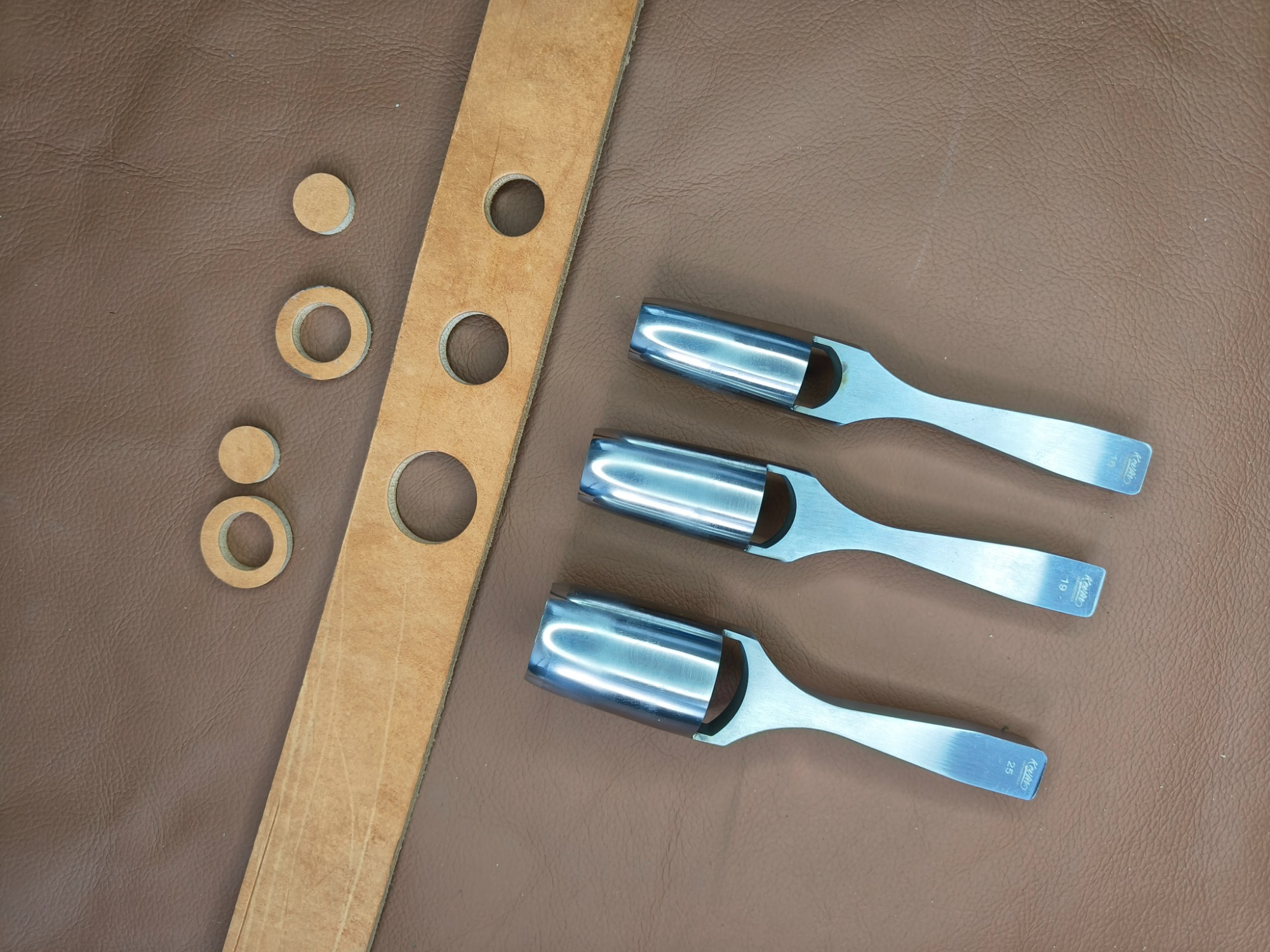 Cusom made round hole punch (Large size)