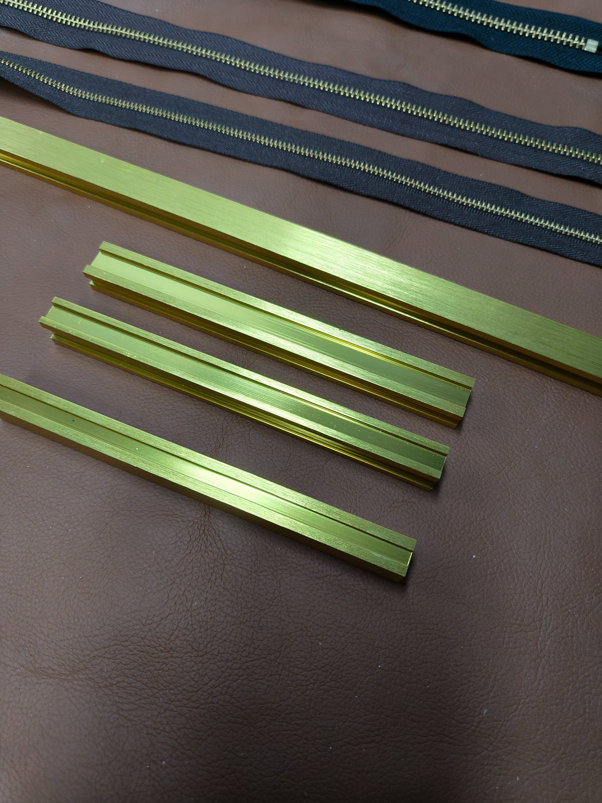 KL aluminum zipper guide for YKK