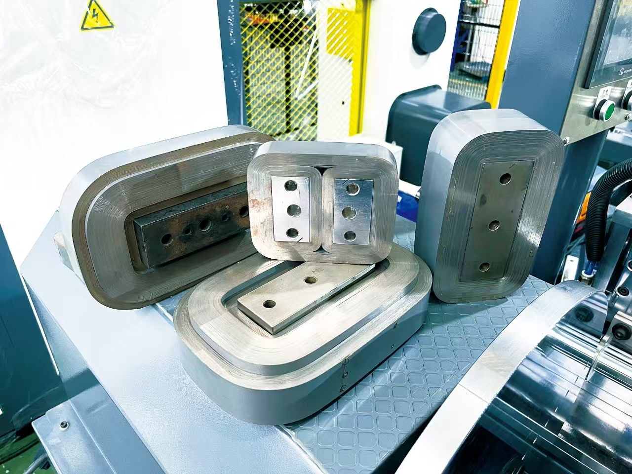 RC-M Series Semi-Automatic Mutli-functional Core Winding Machine