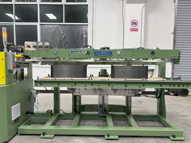 SCL-400 Step-Lap Lamination Cutting Line (Center Legs)