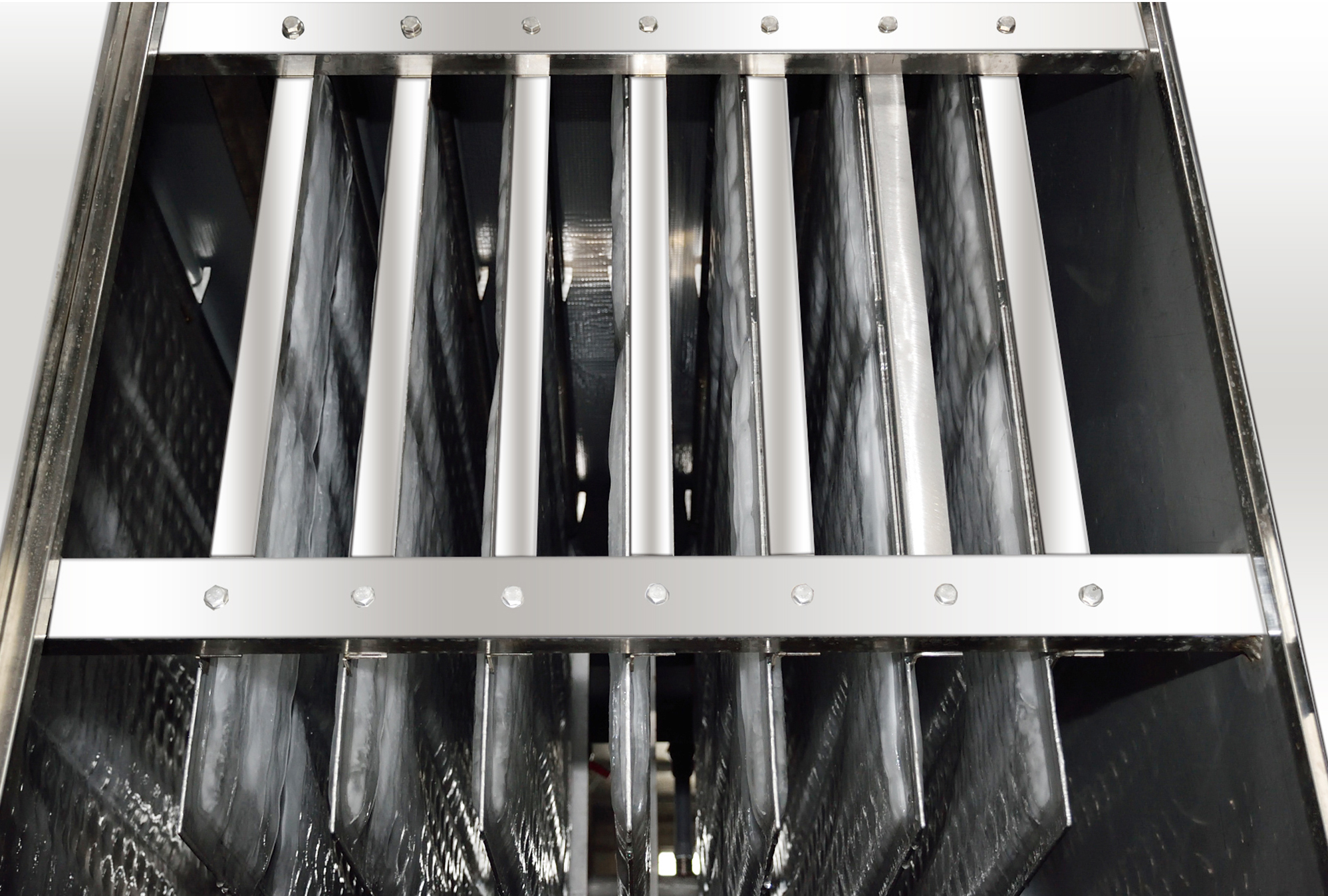 What Is a Plate Ice Machine for Industrial Cooling? Why It’s Perfect ...