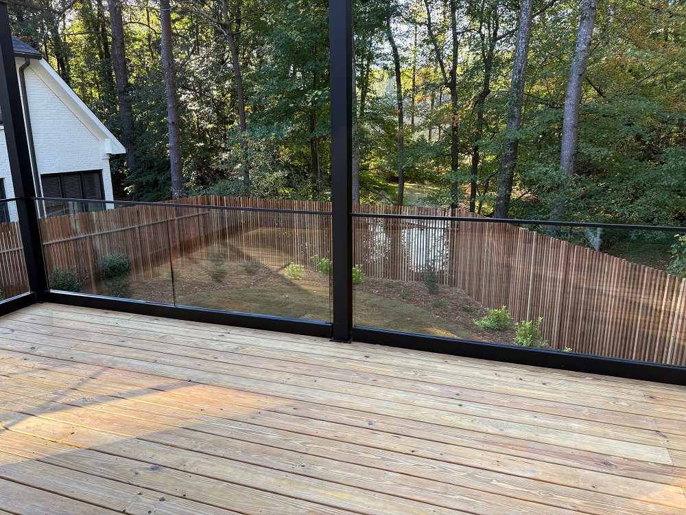 Modern Aluminium U Channel Railinng Frameless Glass Fixing Balustrade