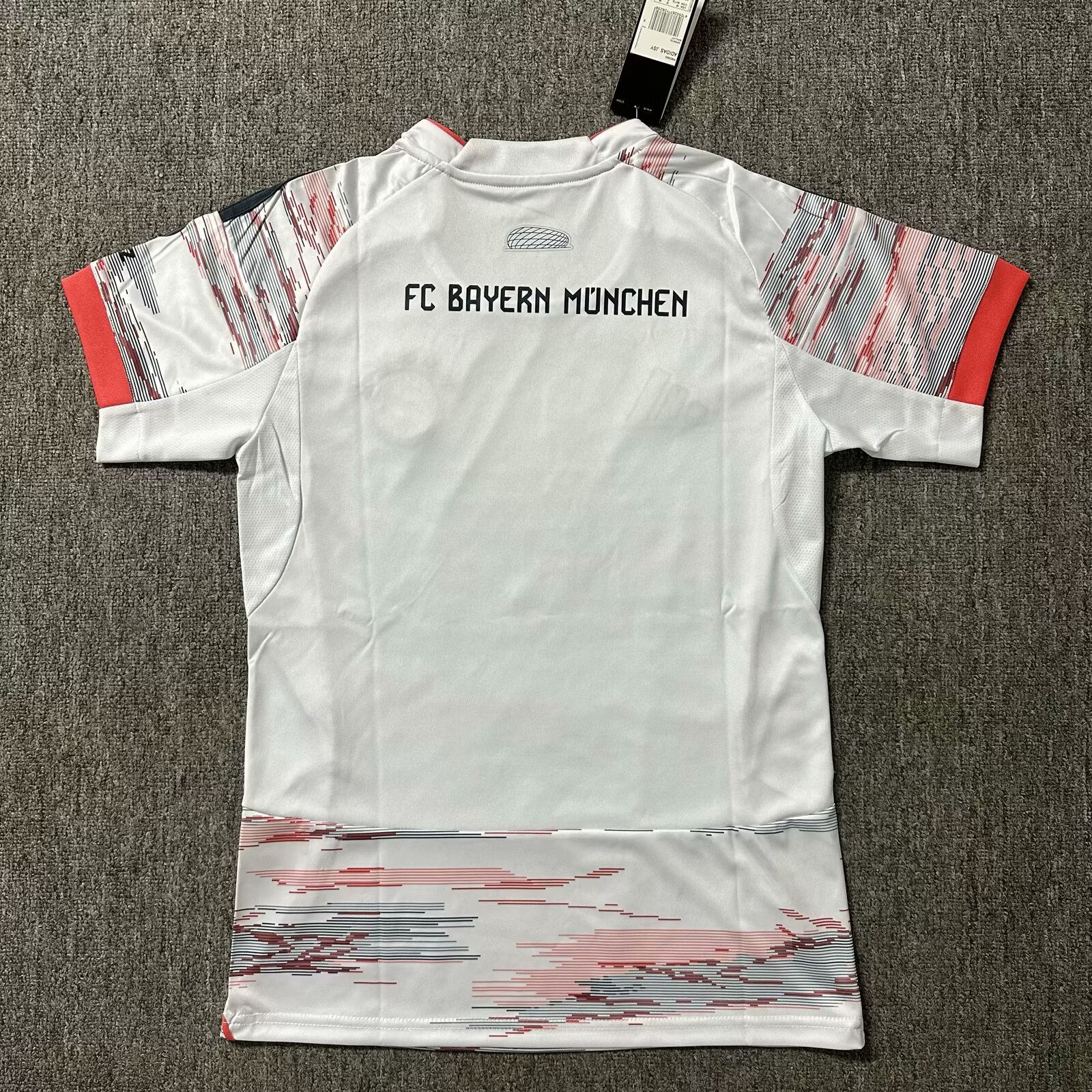 25-26 Bayern away women's model