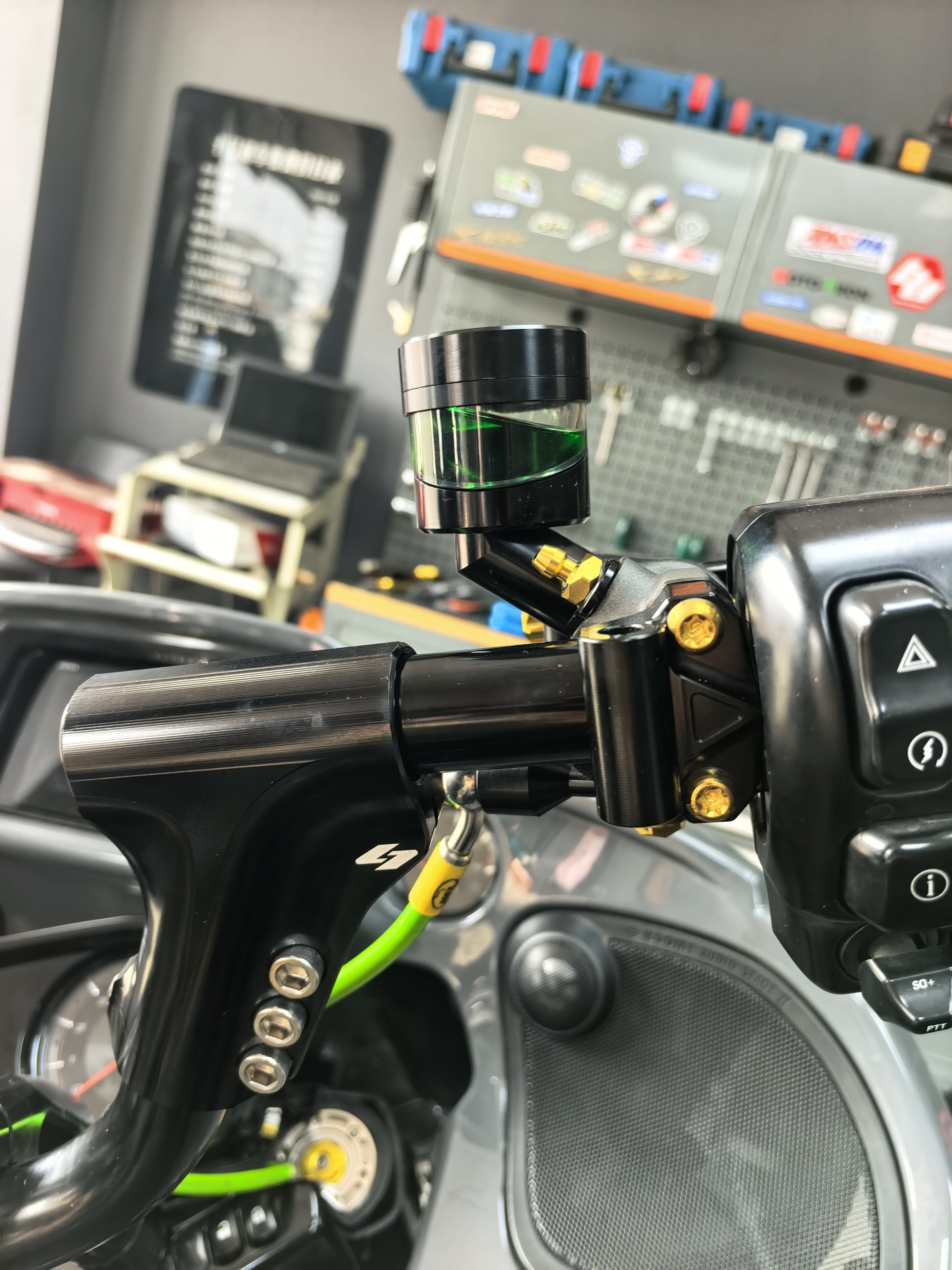 Hyper vision Series Brembo CLAMP